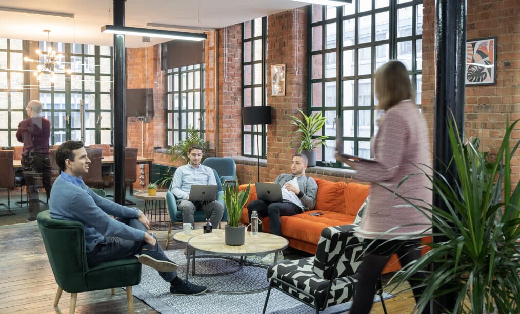 5 Ways students use social media for higher ed | Unibuddy